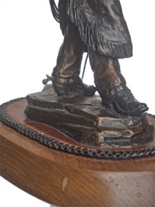 Con Williams bronze sculptor | Hoolihan a cowboy sculpture