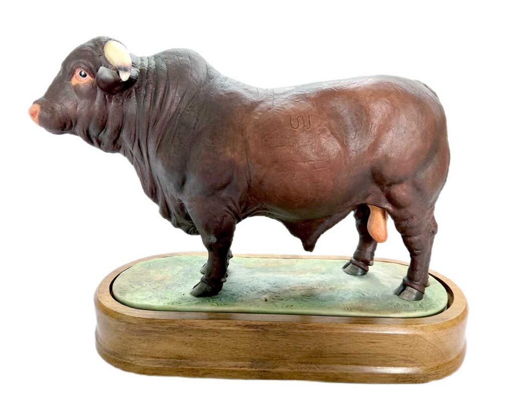 Doris Lindner bone china | Santa Gertrudis Bull figurine