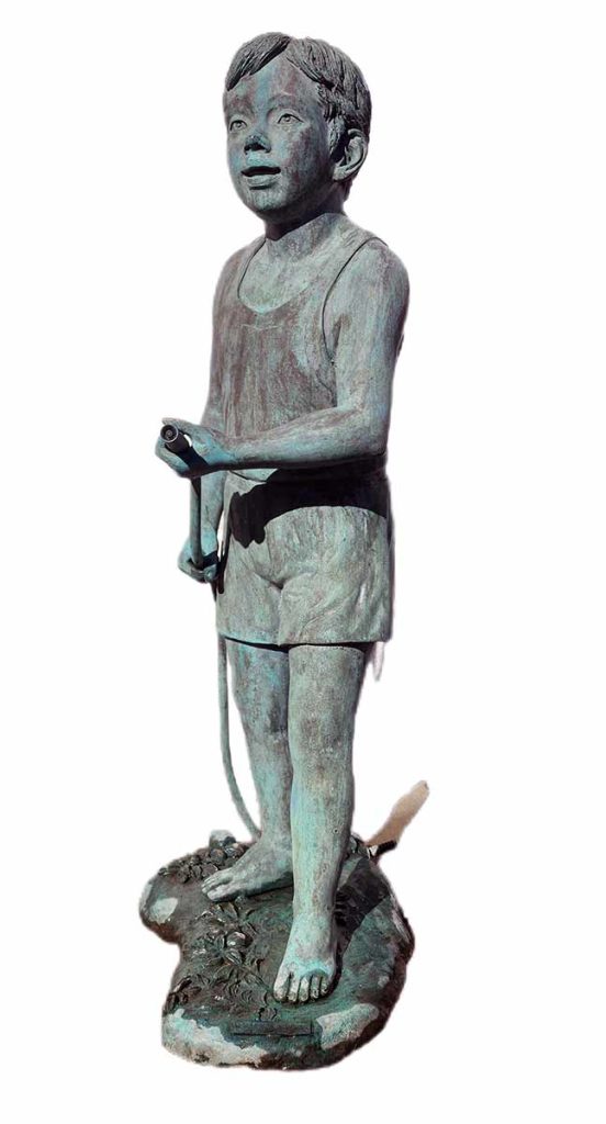 Elite by Henri sculpture | Bronze - Boy with watering hose